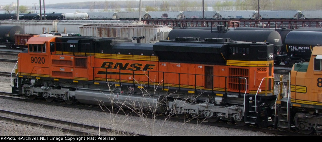 BNSF 9020